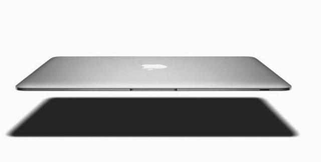 Historie Apple produktů: První MacBook Air – Jablíčkář.cz