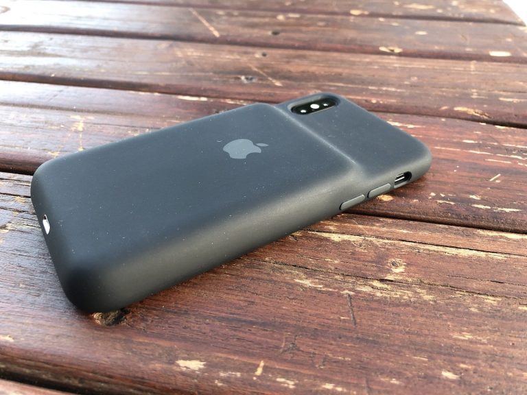 Recenze Smart Battery Case: obal, se kterým iPhone získá téměř ...