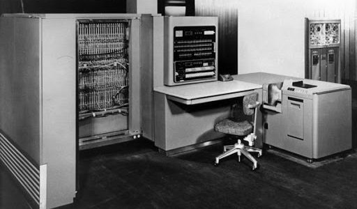 Zpátky do minulosti: Mac OS X Server Cheetah a IBM 701 (21. 5. 2020 ...