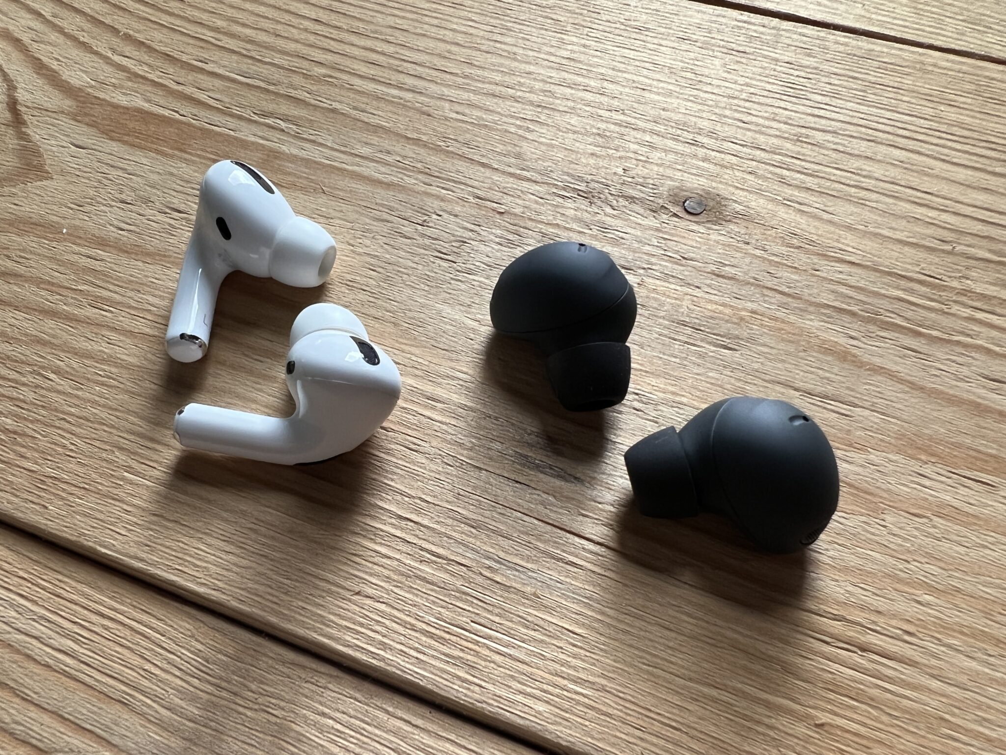 Srovnání: AirPods Pro vs. Samsung Galaxy Buds2 Pro – Jablíčkář.cz