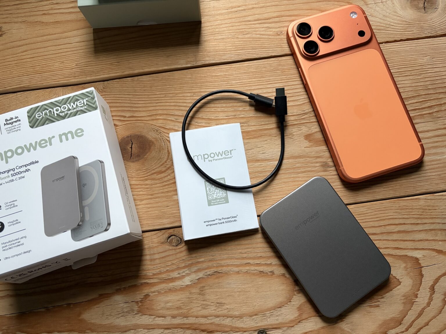 PanzerGlass EmPower Qi2 power bank review/MagSafe 5000 mAh: Energy for the road in a compact ...